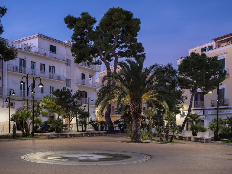 The new sustainable lighting for the Italian city of Vieste - Lorelux
