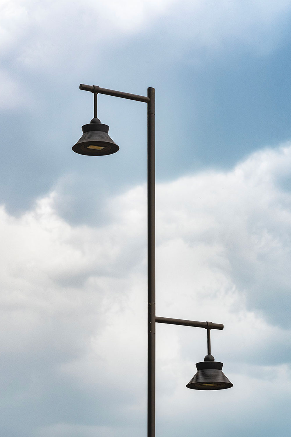 Lorelux illuminates Sirmione with the Catullo luminaires - Lorelux